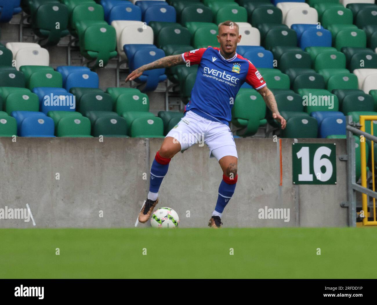 Kirk millar linfield nifl -Fotos und -Bildmaterial in hoher Auflösung ...