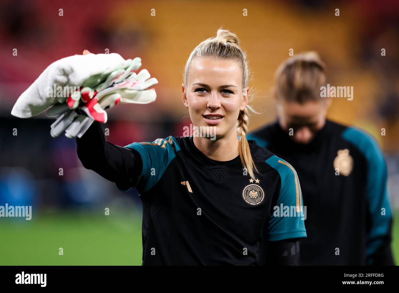 Merle frohms fussball -Fotos und -Bildmaterial in hoher Auflösung – Alamy
