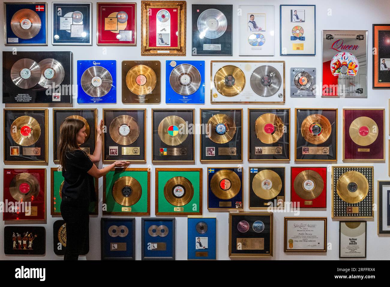 London, Großbritannien. 3. Aug. 2023. Einige seiner zahlreichen Gold ...