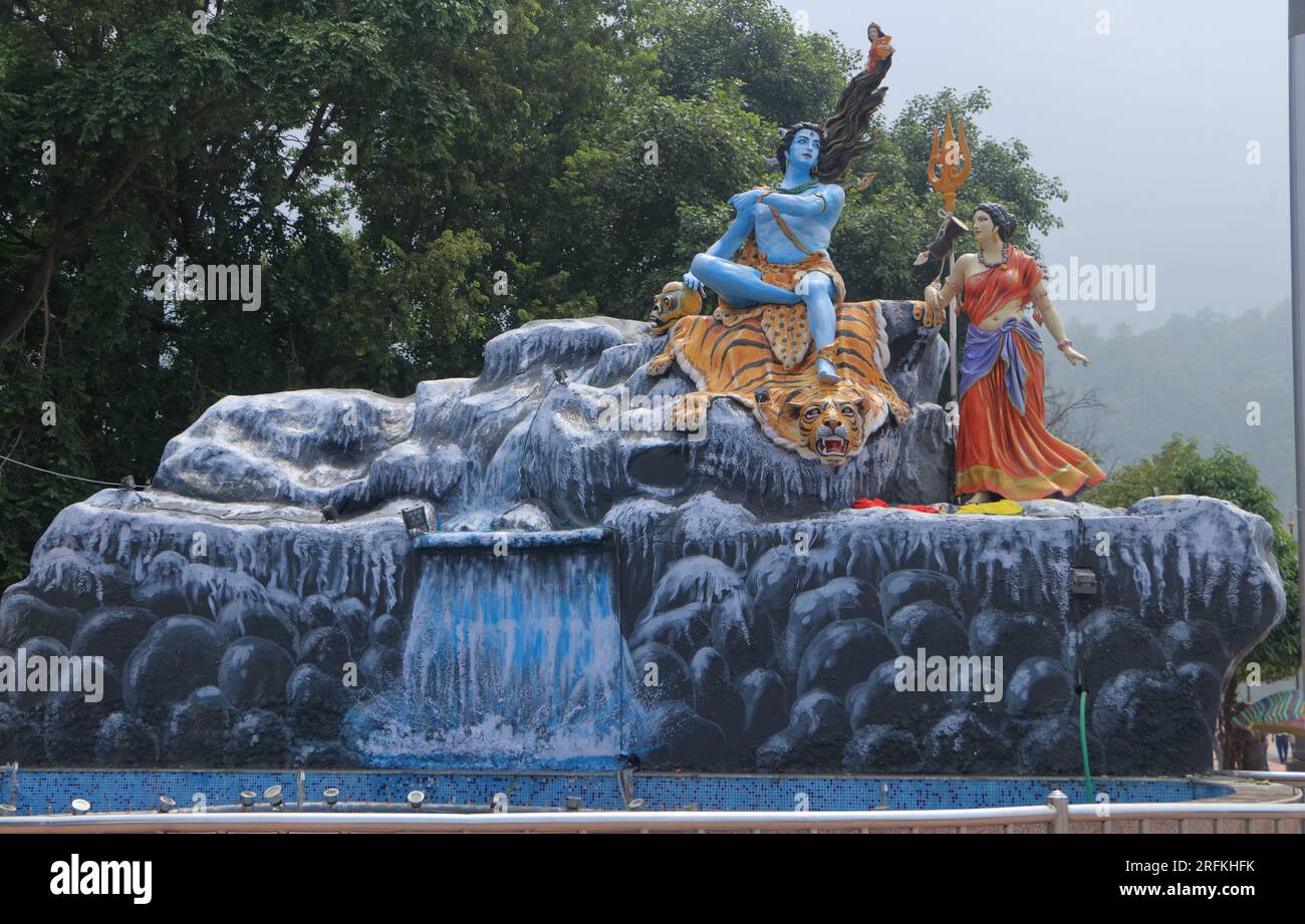 Lord shiva anbeten -Fotos und -Bildmaterial in hoher Auflösung – Alamy