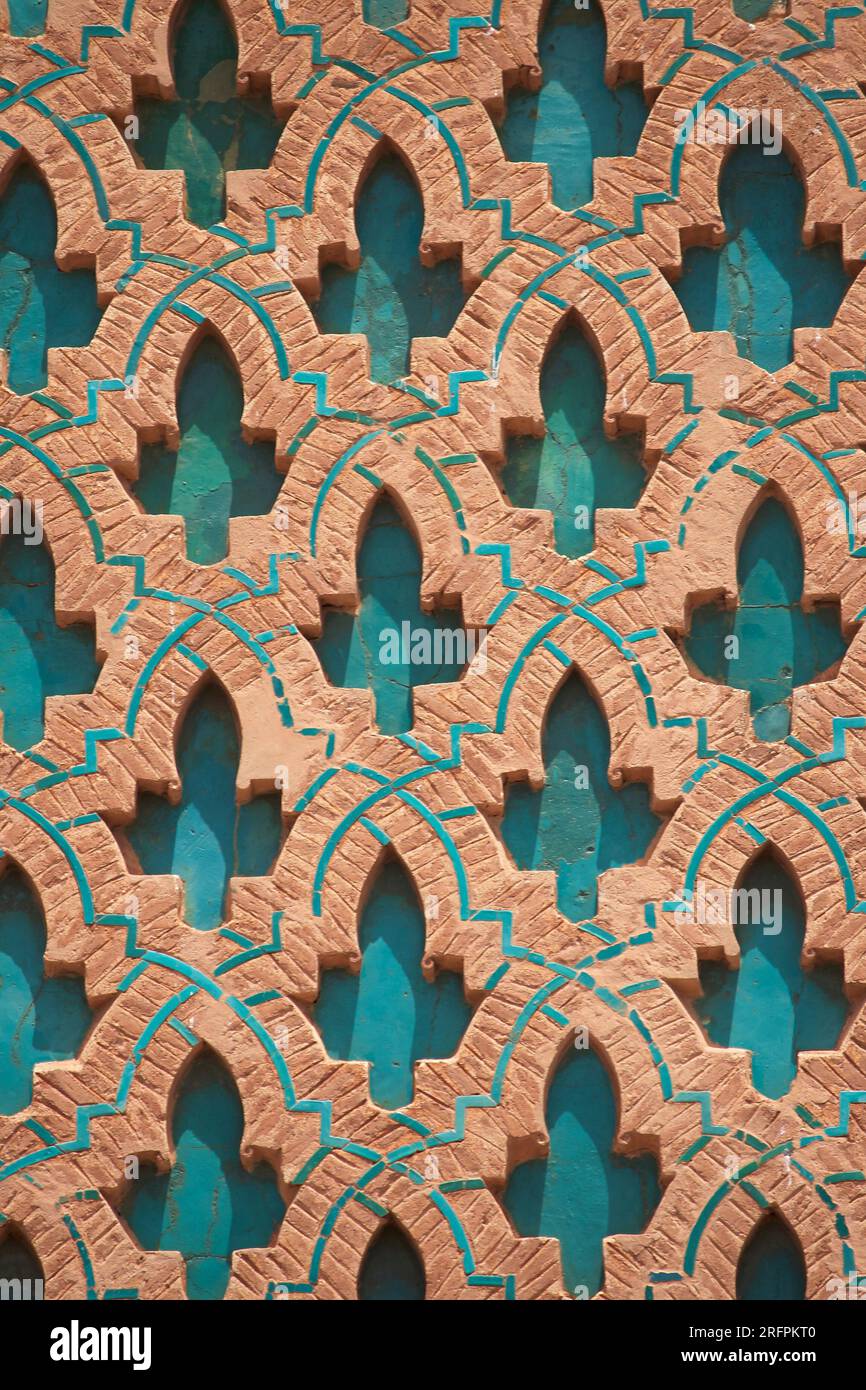 Muster im Minarett der Moulay-el-Yazid-Moschee in Marrakesch ...