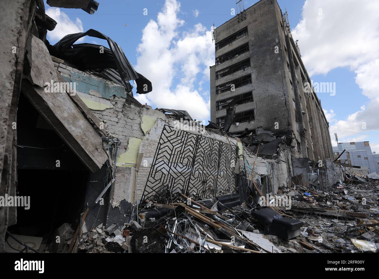 Nicht exklusiv: KRAMATORSK, UKRAINE - 29. JULI 2023 - Ein zerstörtes ...