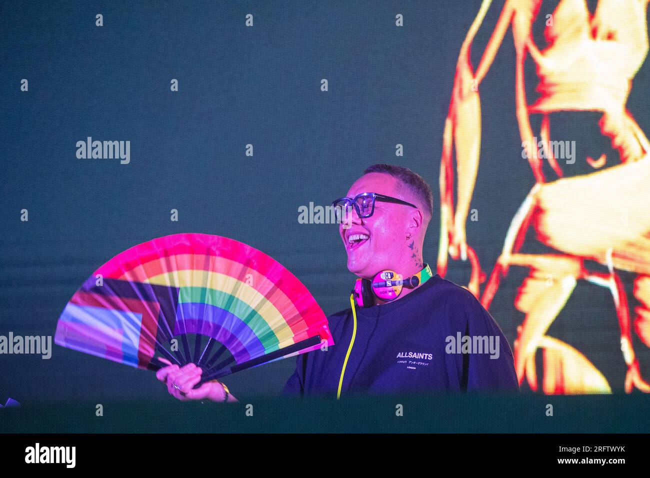 Brighton, Großbritannien. Samstag, 5. August 2023. Gok Wan DJ's in ...