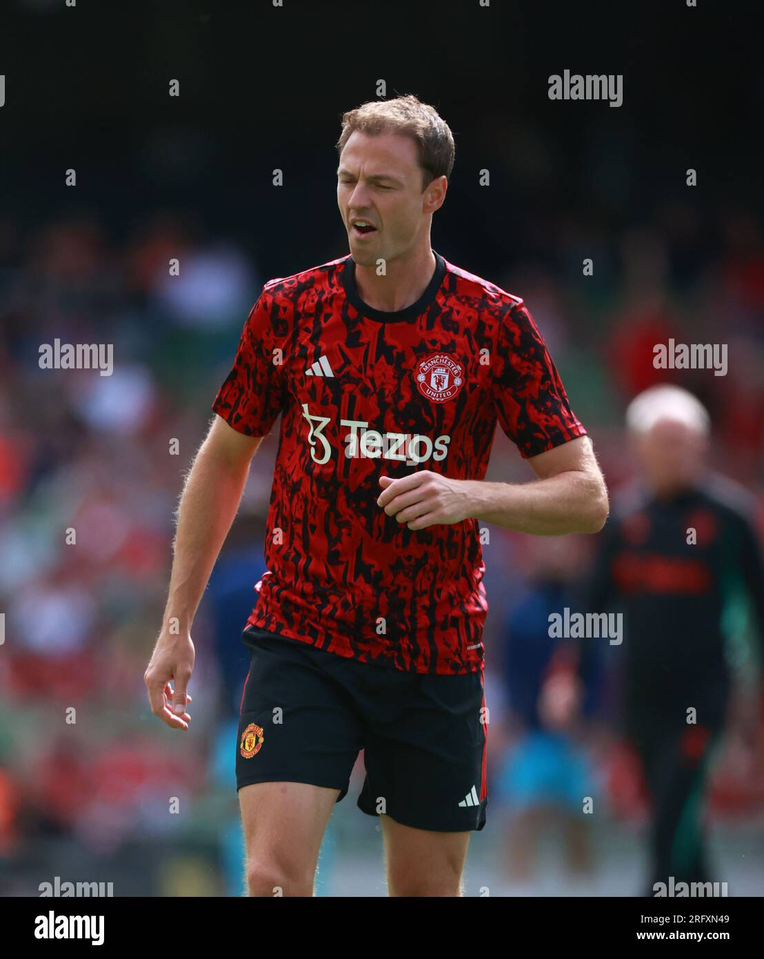 Jonny Evans von Manchester United wärmt sich vor dem Vorsaison-Spiel im ...