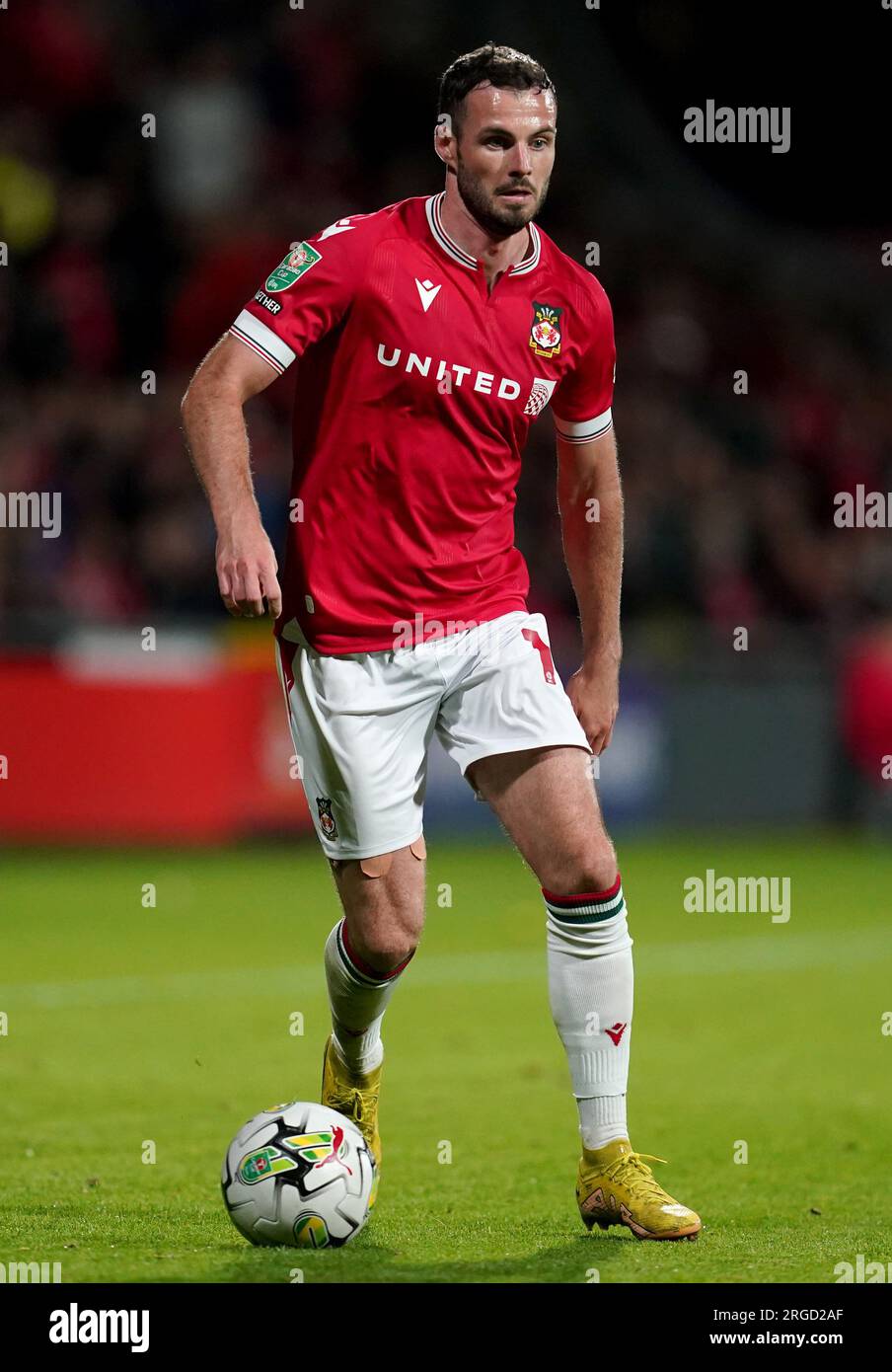 Wrexhams Anthony Forde in Aktion während des Carabao Cup-Spiels in der ersten Runde auf der Stok ...