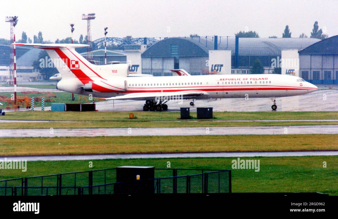 Polnische Luftwaffe - Tupolev TU-154M 102 (msn 90A862), des ...