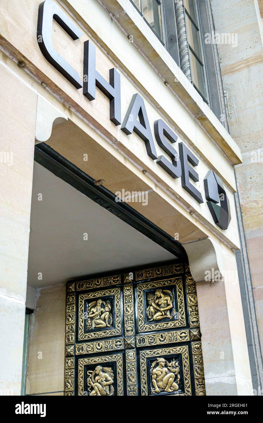 Tryon plaza -Fotos und -Bildmaterial in hoher Auflösung – Alamy