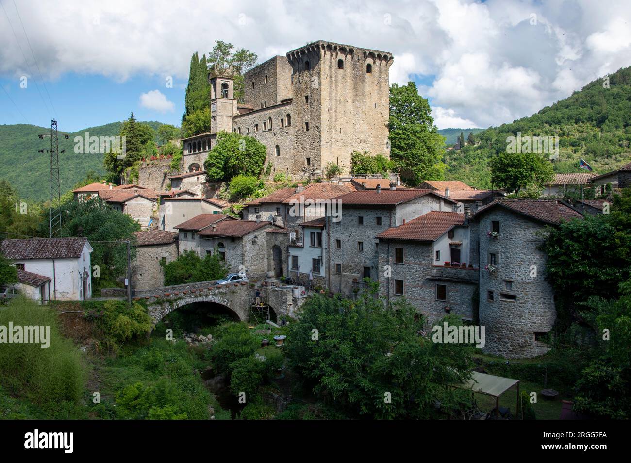 Castello della Verrucola (Burg Verrucola) wurde 1044 erstmals ...