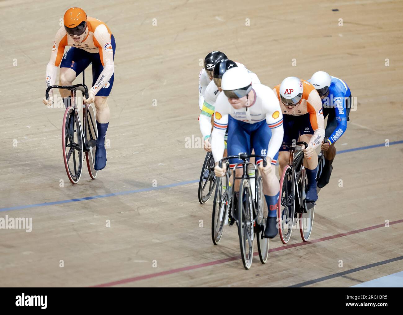 GLASGOW - Harrie Lavreysen und Jeffrey Hoogland im Finale der Keirin ...
