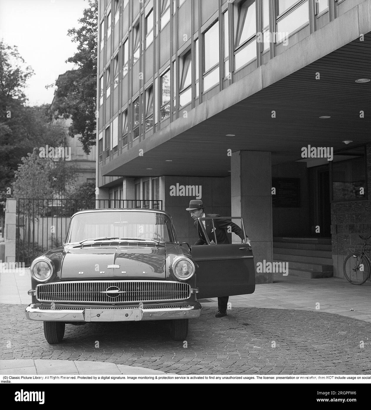 Autos aus den 60er jahren -Fotos und -Bildmaterial in hoher Auflösung ...