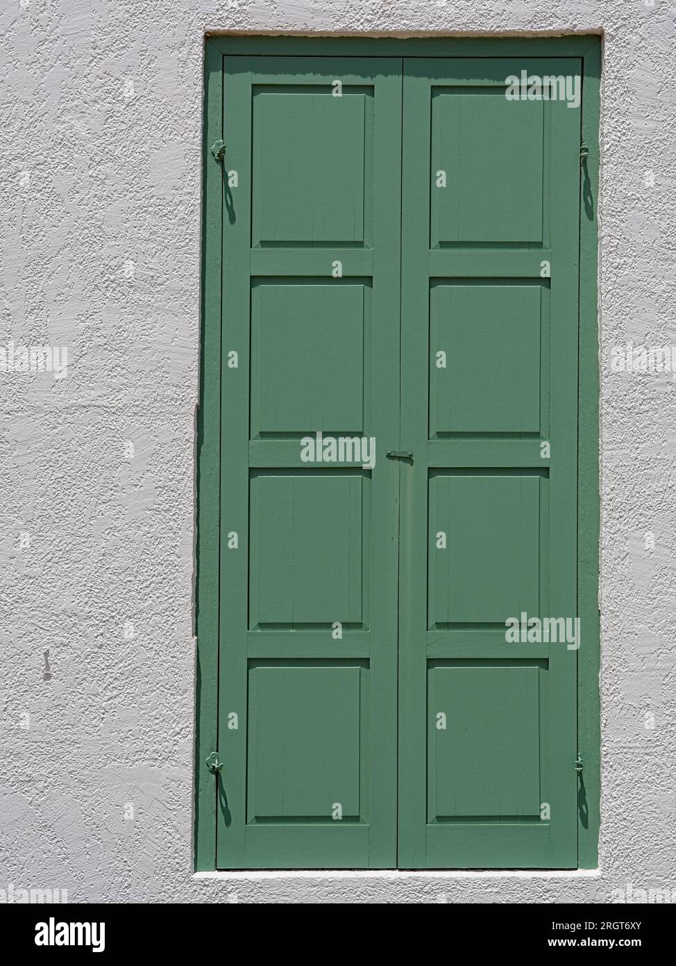 Fensterladendesign aus holz -Fotos und -Bildmaterial in hoher Auflösung – Alamy