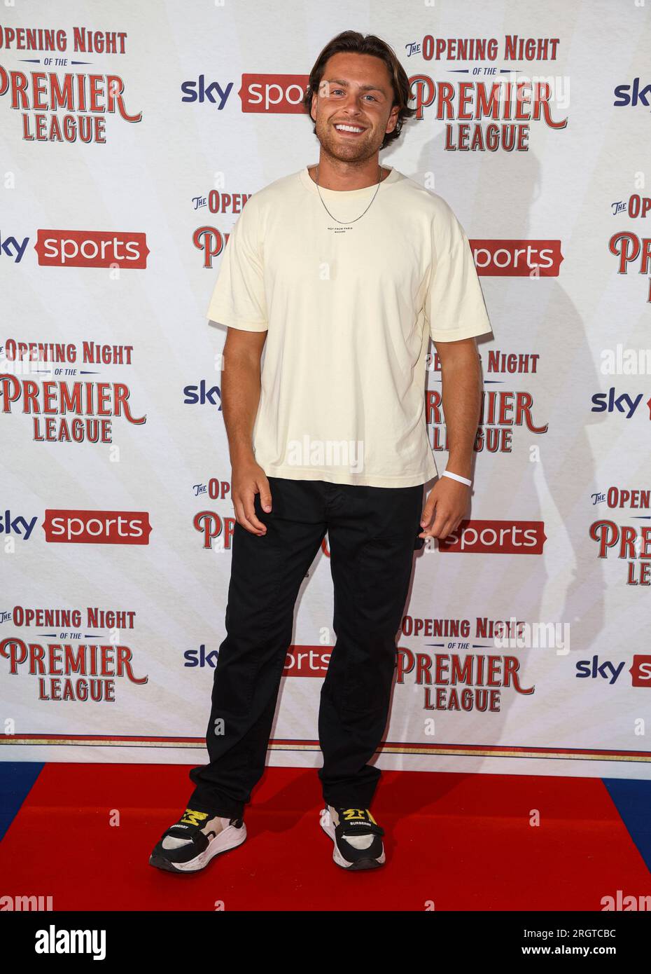 NUR REDAKTIONELLER GEBRAUCH Casey O'Gorman nimmt an der Eröffnungsnacht ...