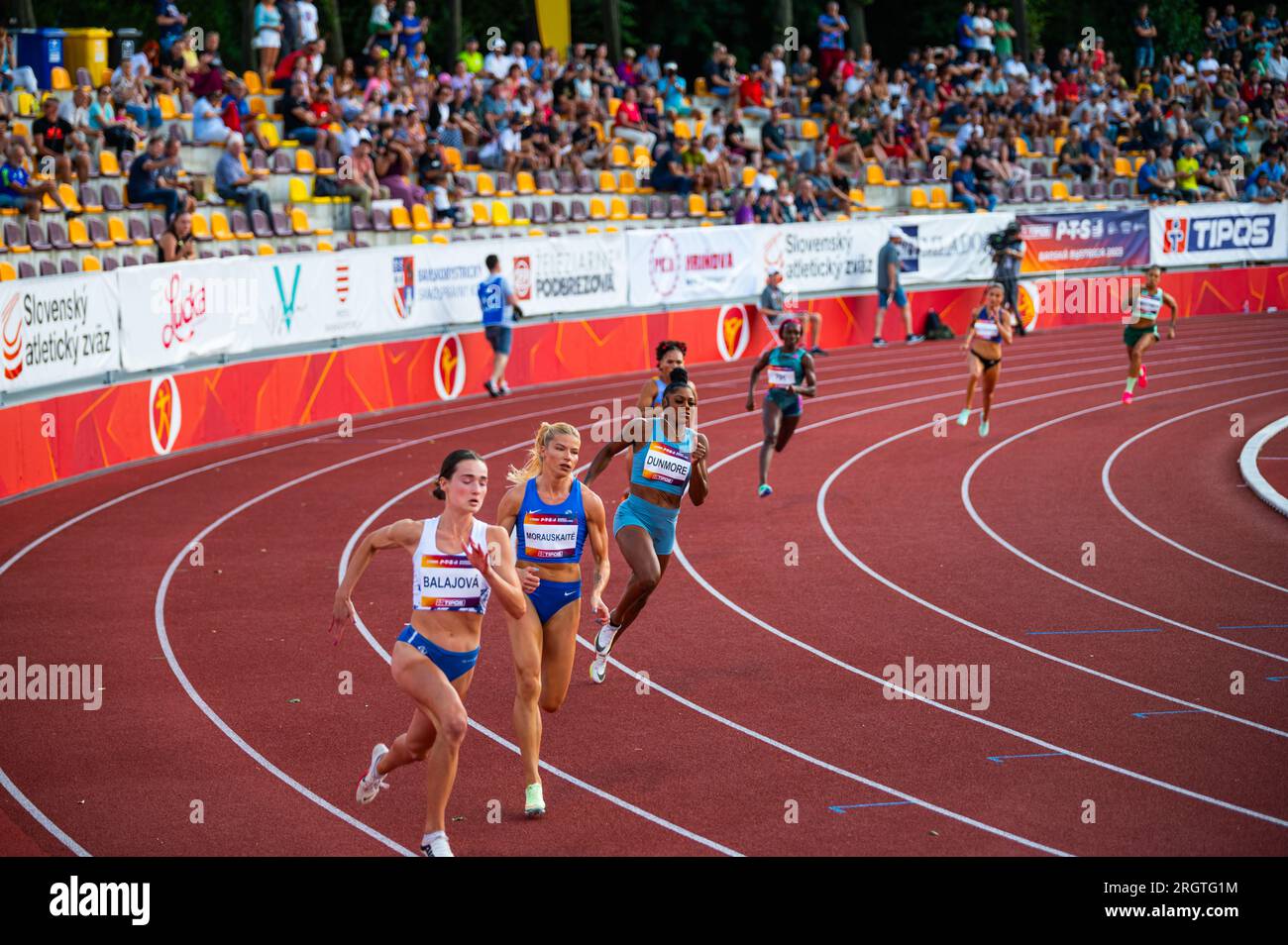 Sprinter biegen sich -Fotos und -Bildmaterial in hoher Auflösung – Alamy