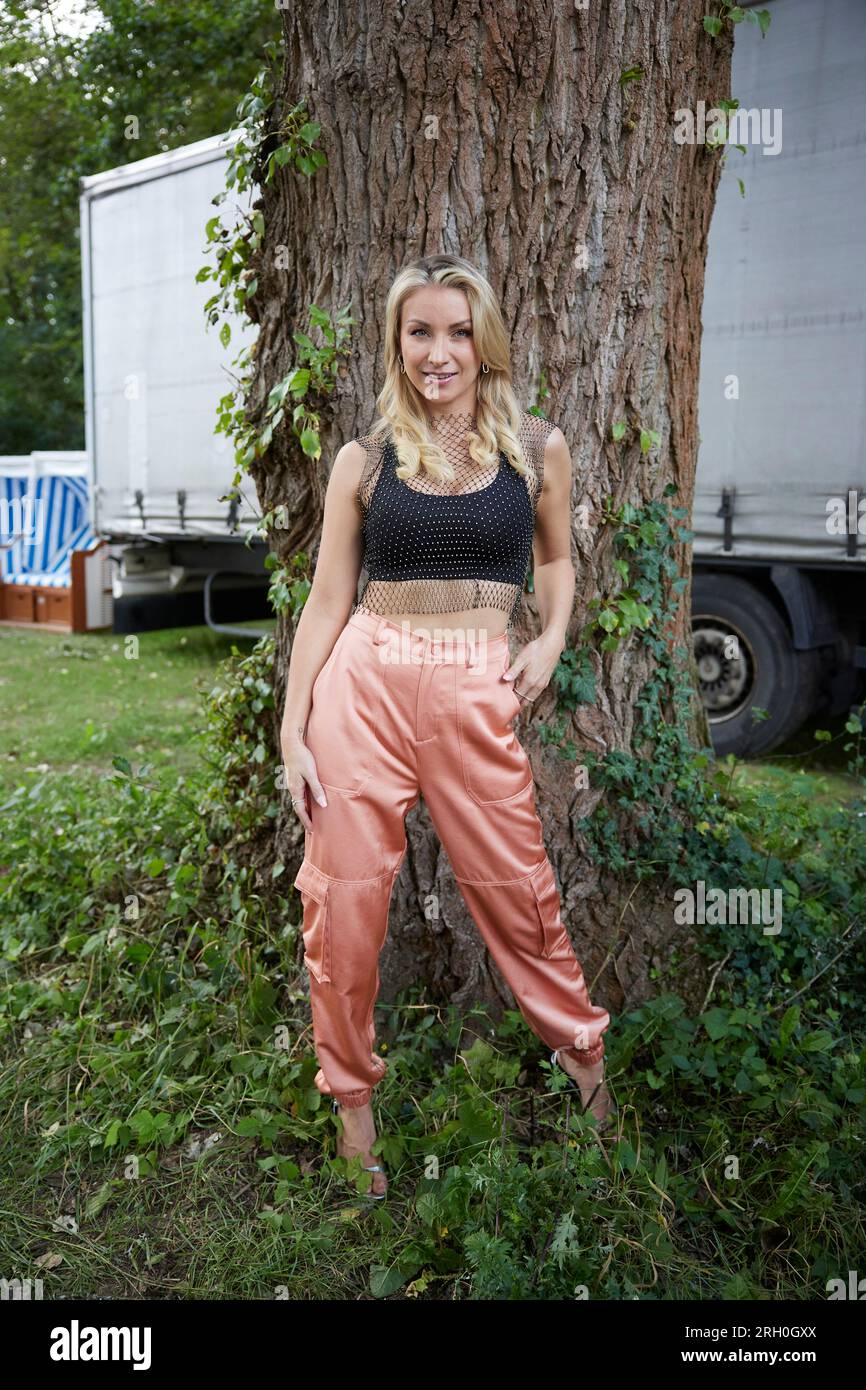 Anna carina schlager olymp woitschack -Fotos und -Bildmaterial in hoher ...
