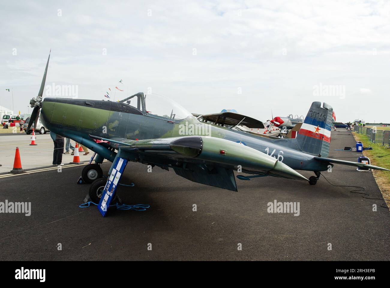 Yugoslav air force -Fotos und -Bildmaterial in hoher Auflösung – Alamy