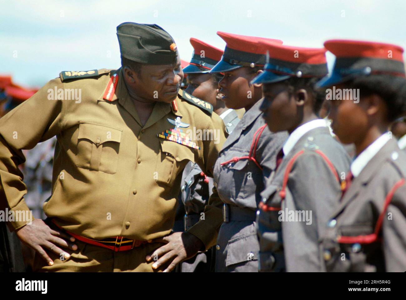 Archiv uganda soldaten -Fotos und -Bildmaterial in hoher Auflösung – Alamy