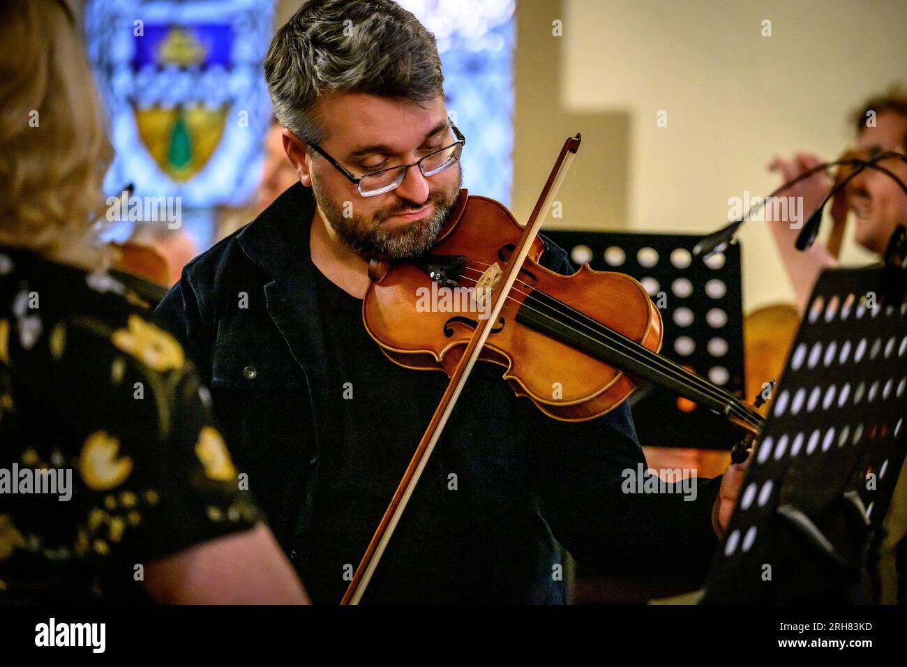 Emily scott musikerin -Fotos und -Bildmaterial in hoher Auflösung – Alamy