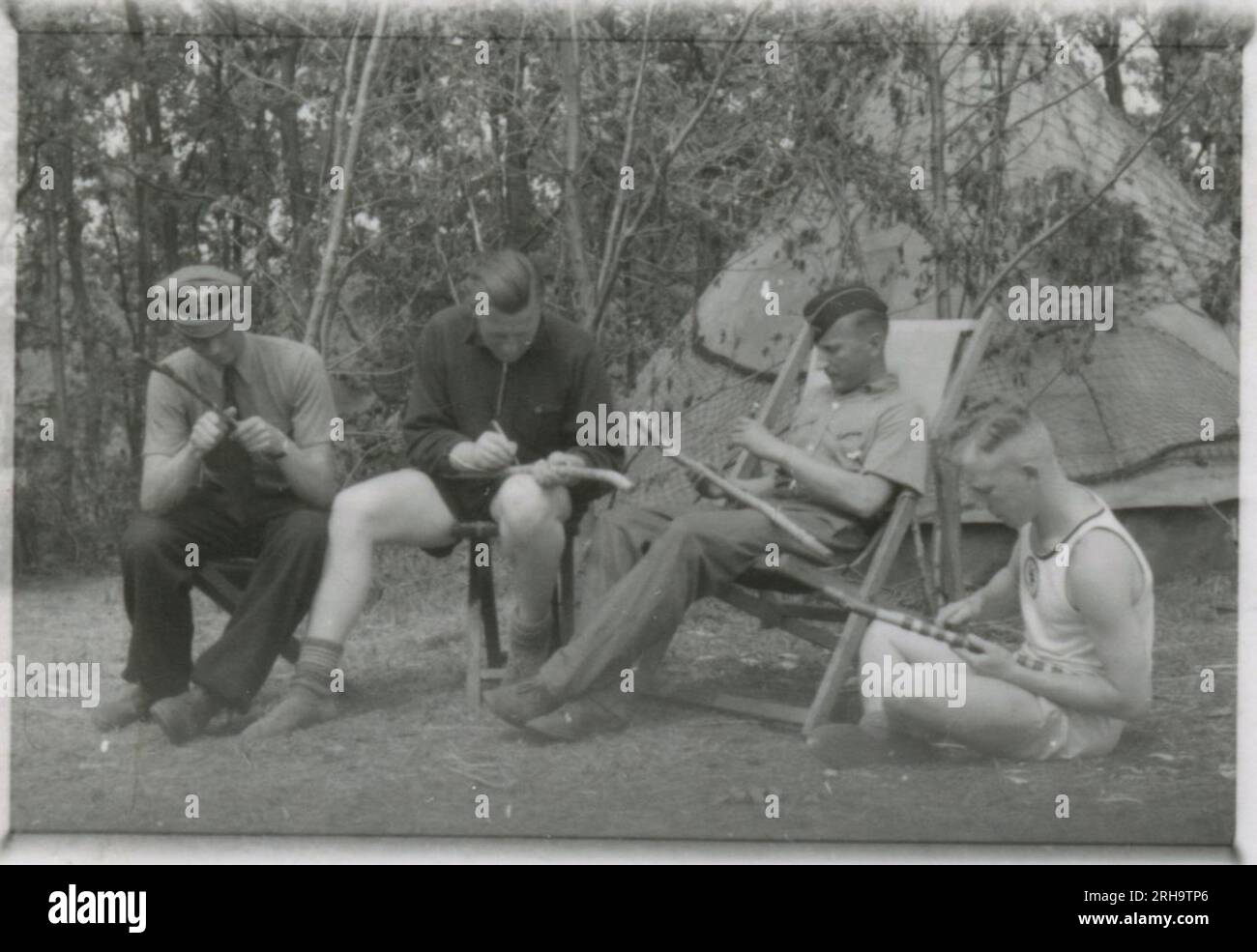 SS-Fotograf, Hoffmann, Rudi (1943-44) Soldaten, die sich medizinischen ...