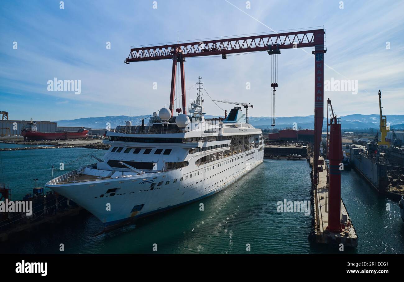 Export Dock importieren. Frachtschiffe. Wunderschöner Parkplatz für ...