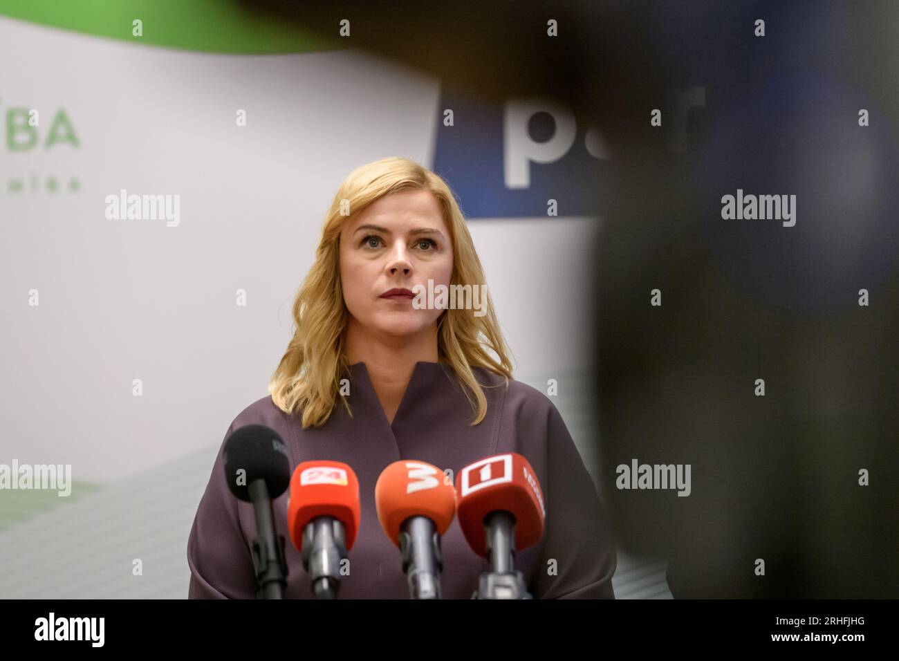 Evika silina -Fotos und -Bildmaterial in hoher Auflösung – Alamy