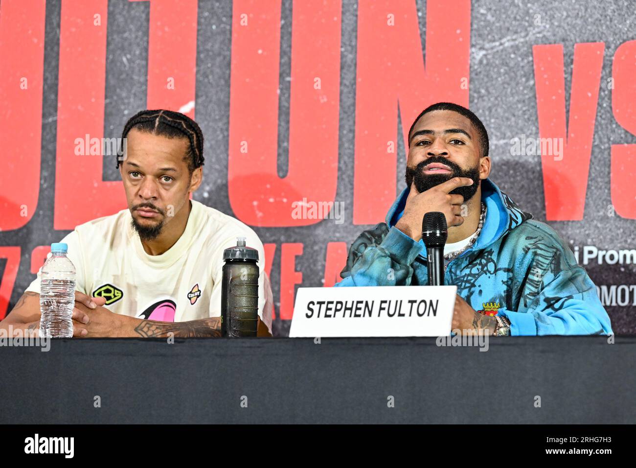 Tokio, Japan. 25. Juli 2023. Stephen Fulton aus den USA, rechts, nimmt ...