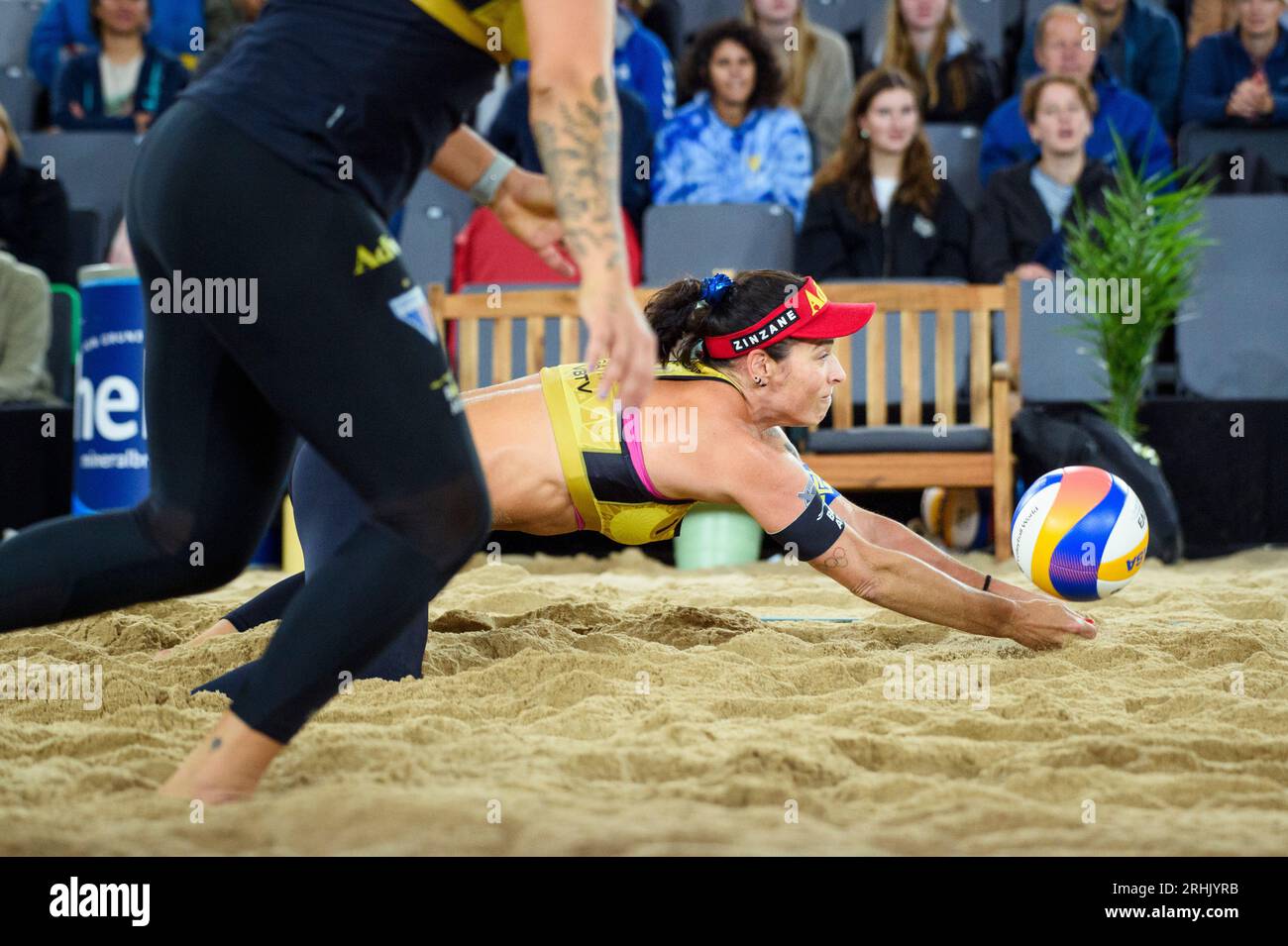 Louisa lippmann beachvolleyball -Fotos und -Bildmaterial in hoher ...