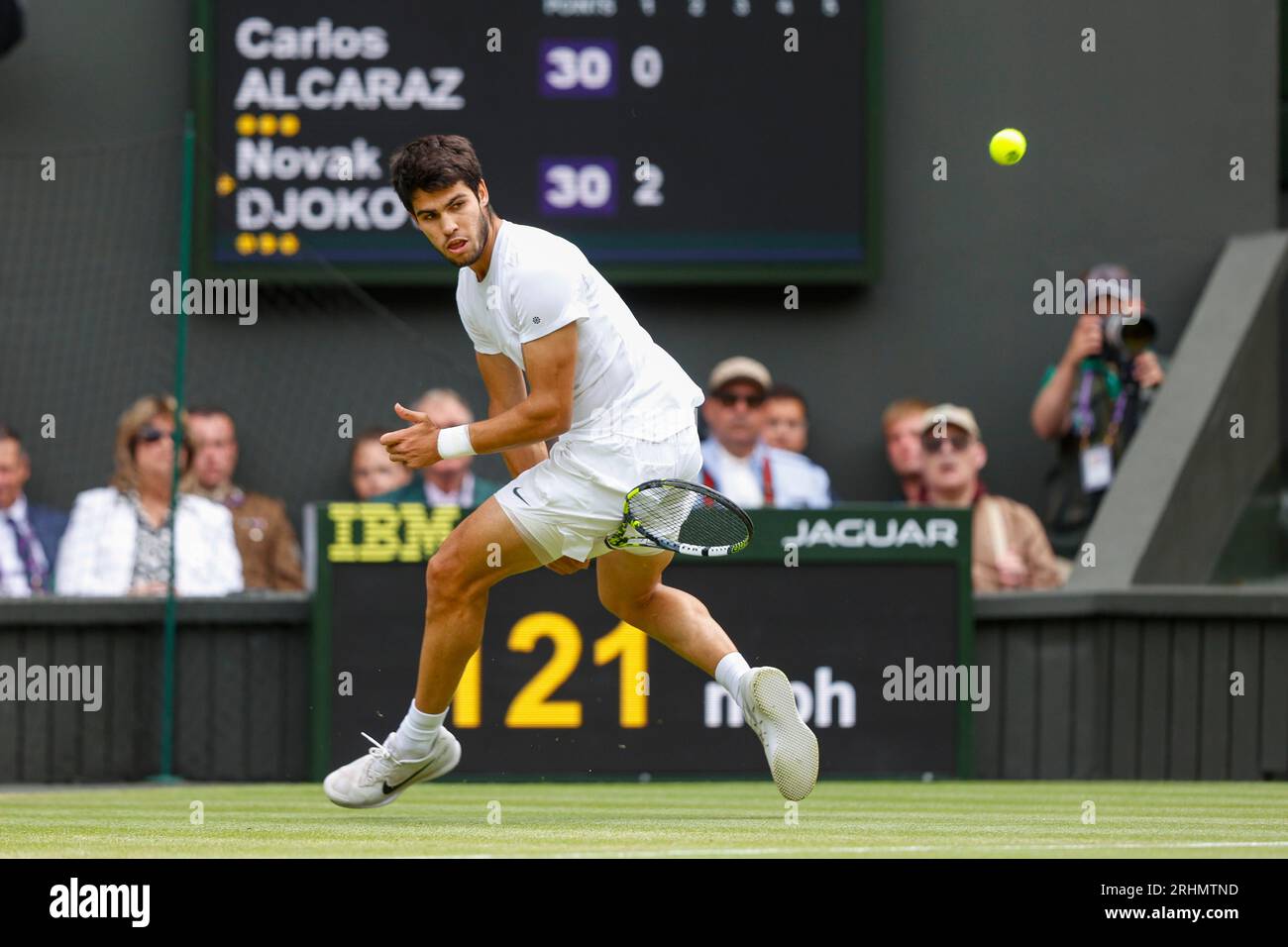 Carlos alcaraz 2023 wimbledon -Fotos und -Bildmaterial in hoher Auflösung – Alamy
