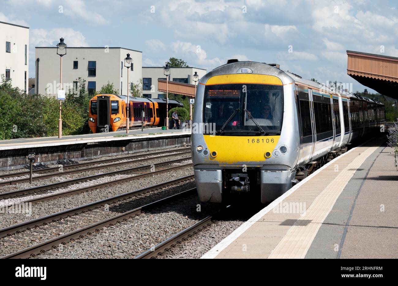 Einheiten verschiedener typen -Fotos und -Bildmaterial in hoher ...