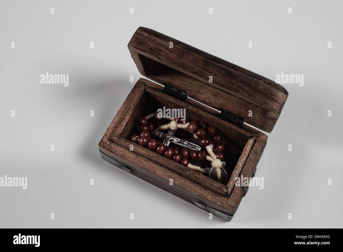 St michael rosenkranz box -Fotos und -Bildmaterial in hoher Auflösung – Alamy