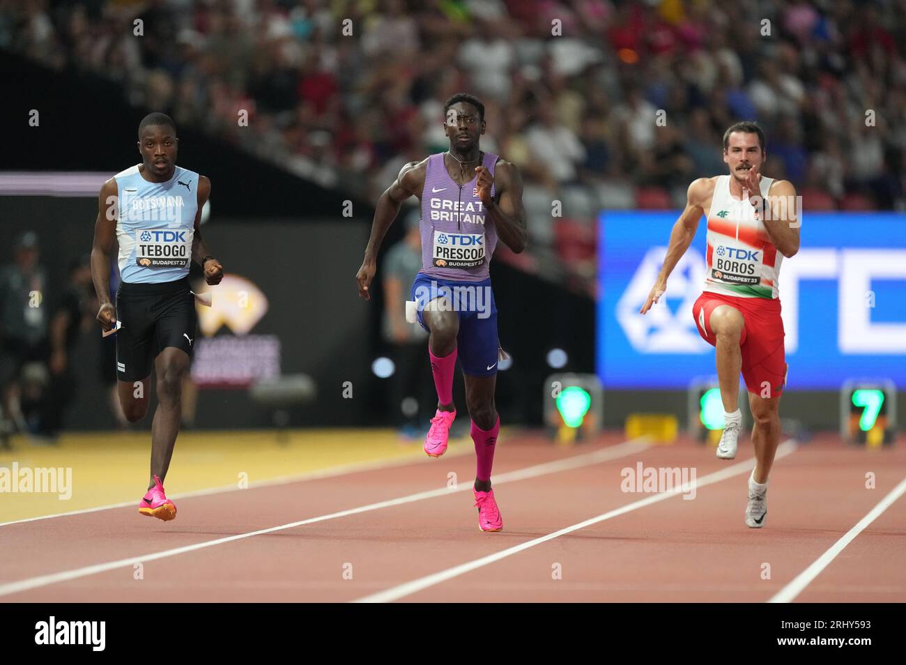 Großbritannien Reece Prescod (Mitte) in der Männer 100m Hitze 4 am ...