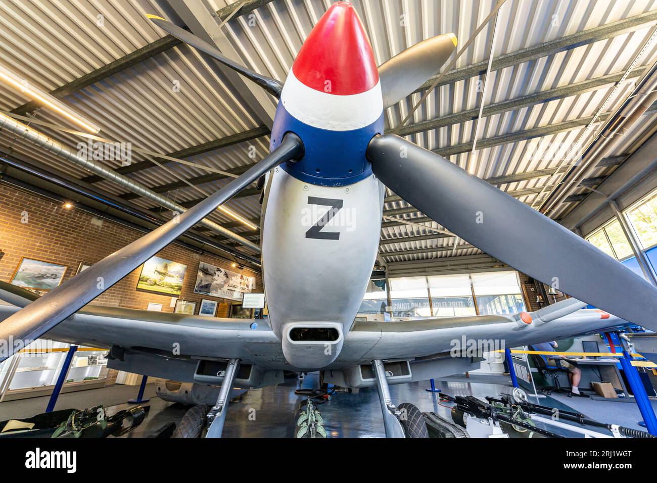 RAF Spitfire XVI im Spitfire and Hurricane Memorial Museum auf dem ehemaligen RAF Manston ...