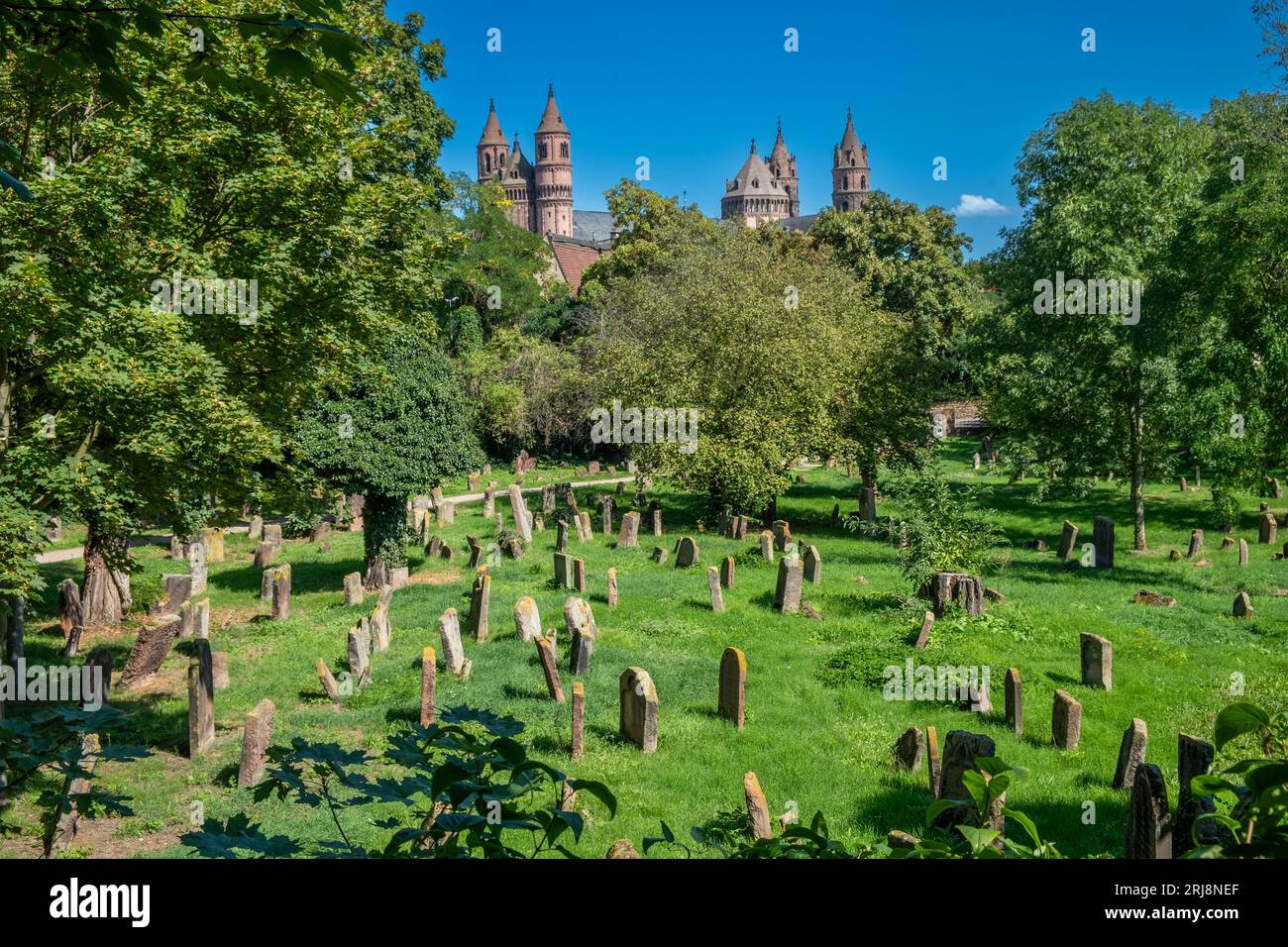 Der jüdische Friedhof in Worms oder Heiliger Sand in Worms, Deutschland ...