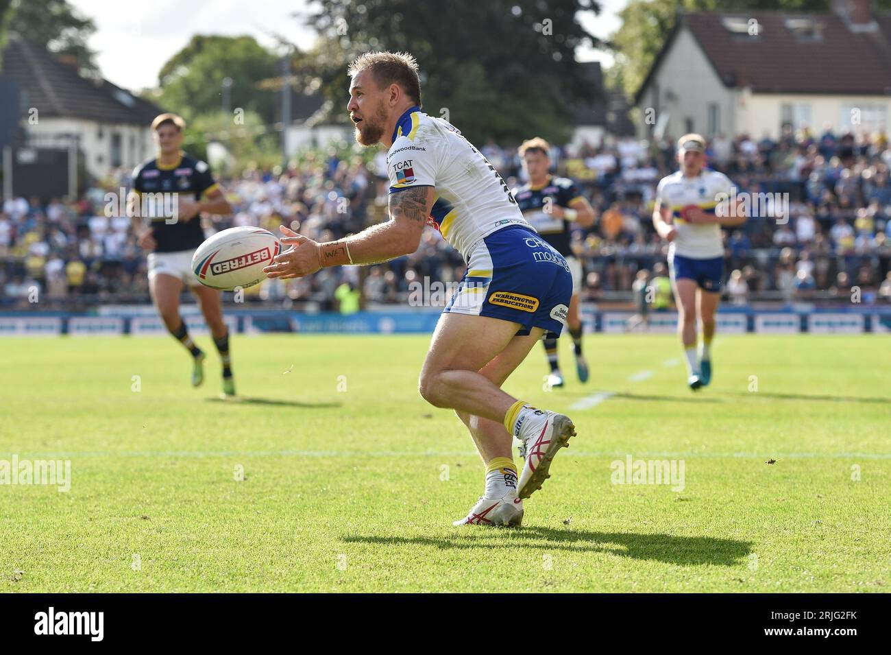 Leeds, England - 20. August 2023 Matt Duffy von Warrington Wolves in ...