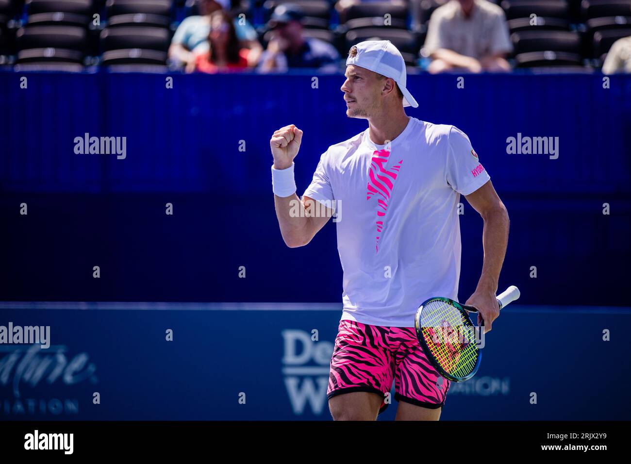 23. August 2023: Marton Fucsovics feiert nach einem Punkt während der ...