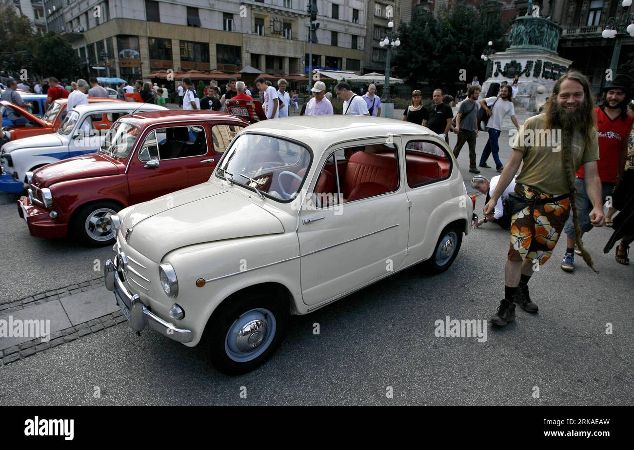 Altes jugoslawisches auto zastava -Fotos und -Bildmaterial in hoher ...