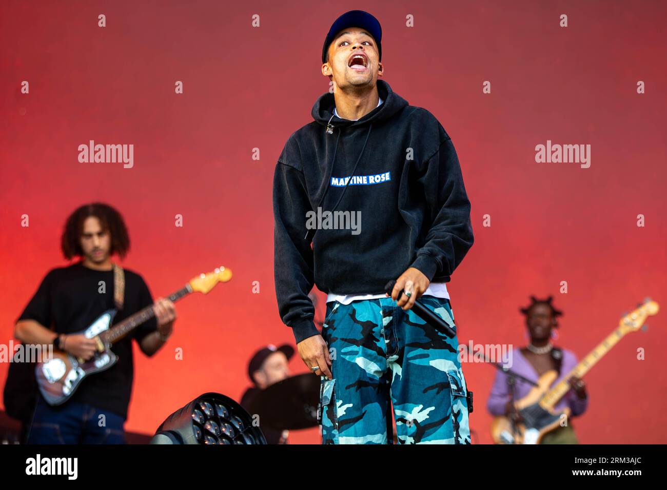 Loyle carner -Fotos und -Bildmaterial in hoher Auflösung – Alamy