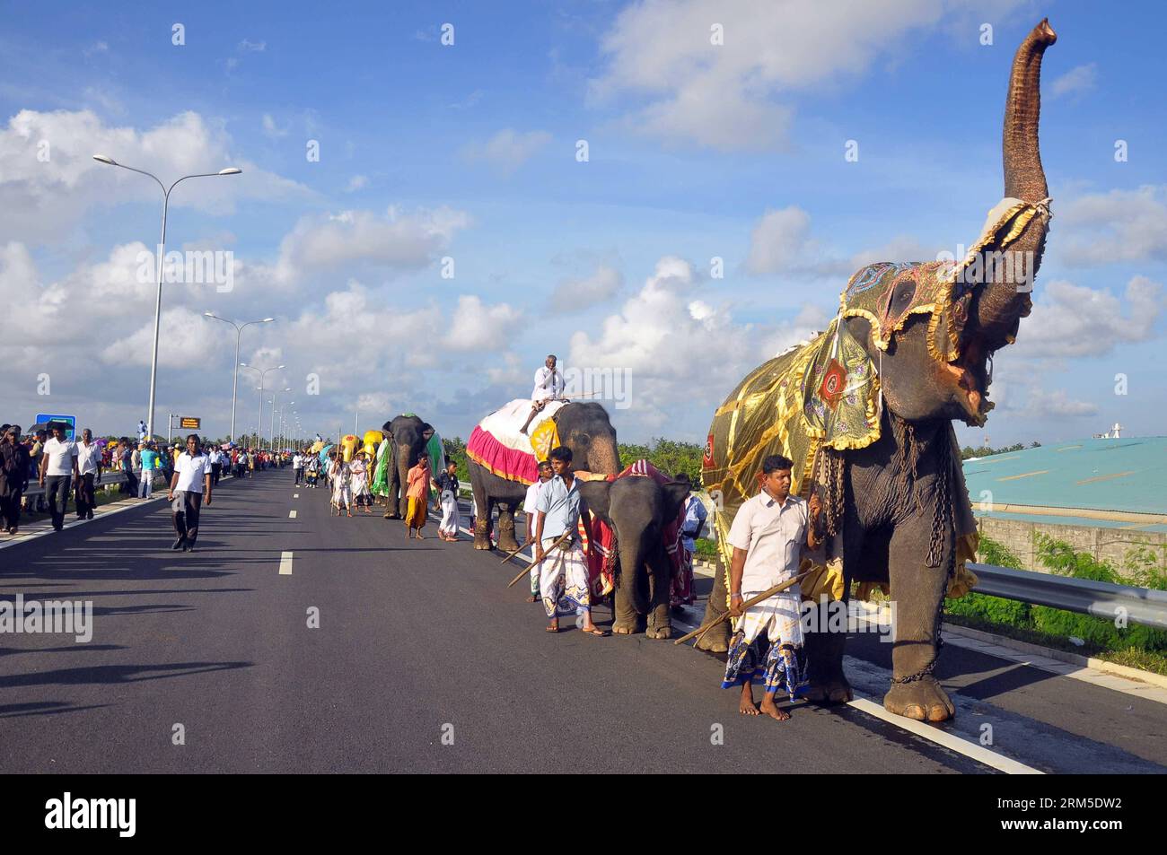 Colombo katunayake expressway -Fotos und -Bildmaterial in hoher ...
