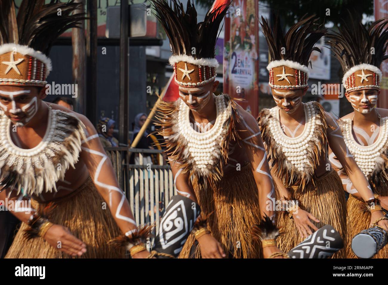 Tari tobe -Fotos und -Bildmaterial in hoher Auflösung – Alamy