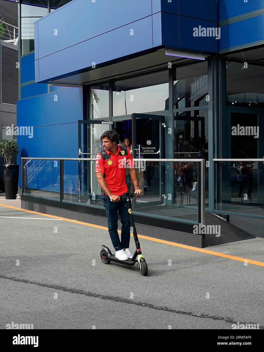Carlos sainz jr fahrerlager -Fotos und -Bildmaterial in hoher Auflösung ...