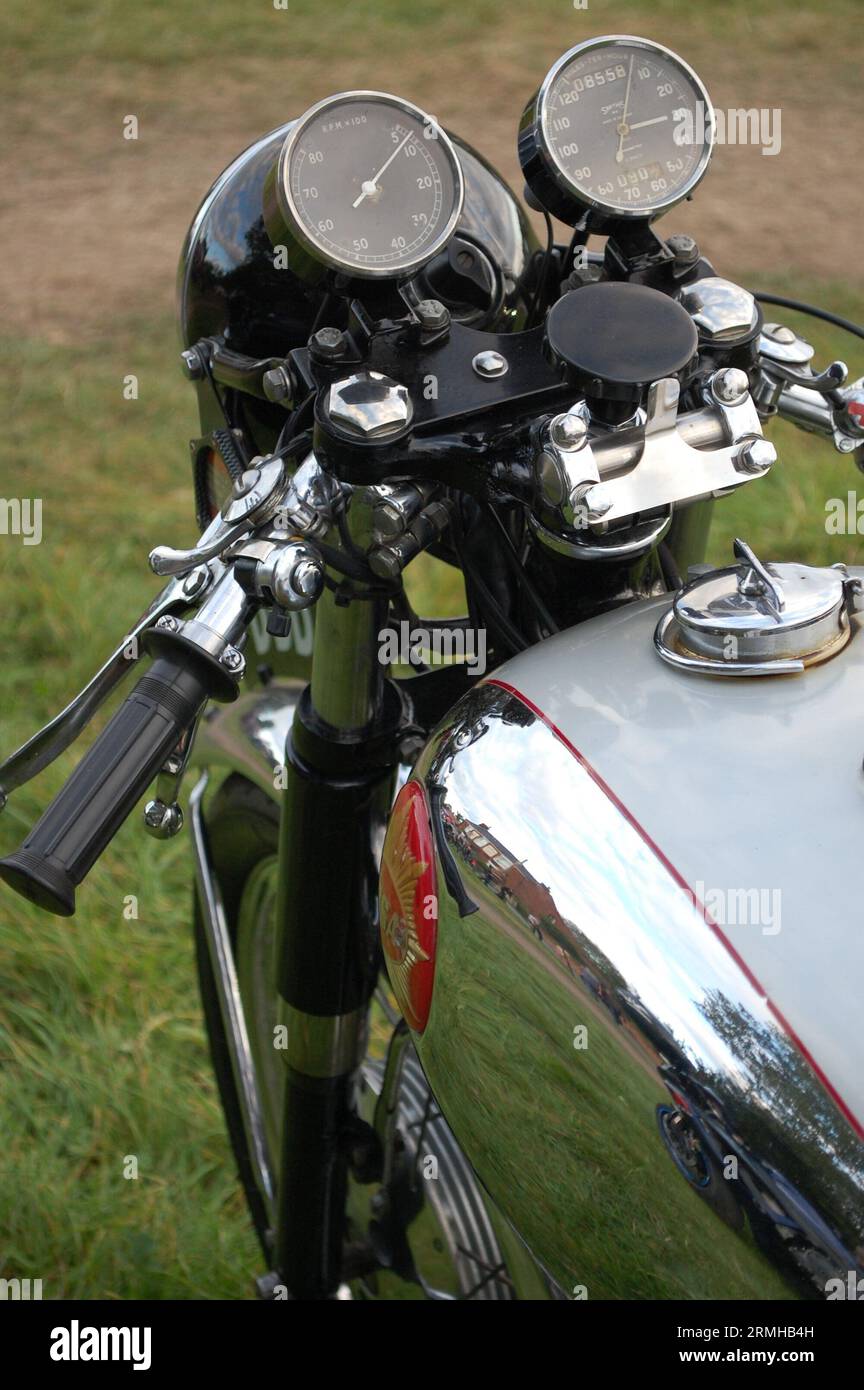 Bsa gold star -Fotos und -Bildmaterial in hoher Auflösung – Alamy