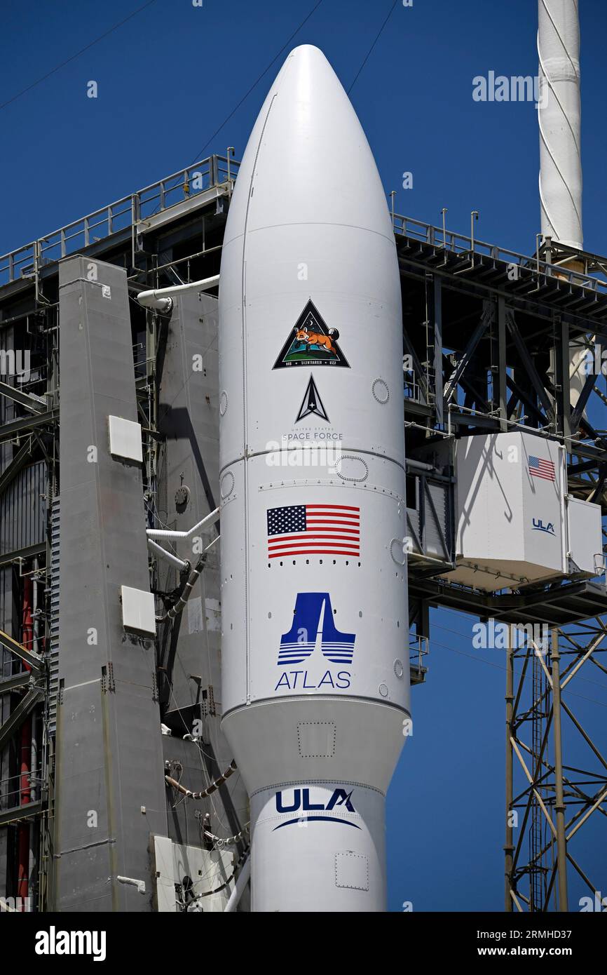 Die United Launch Alliance Atlas V-Rakete mit der Nutzlast NROL-107 ...