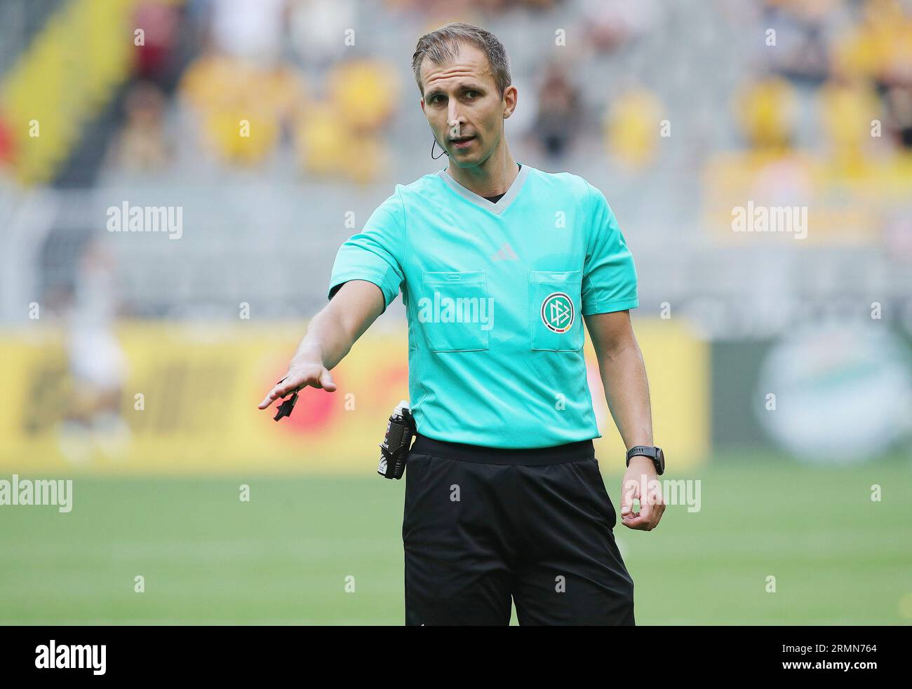 24 ausgabe -Fotos und -Bildmaterial in hoher Auflösung – Alamy