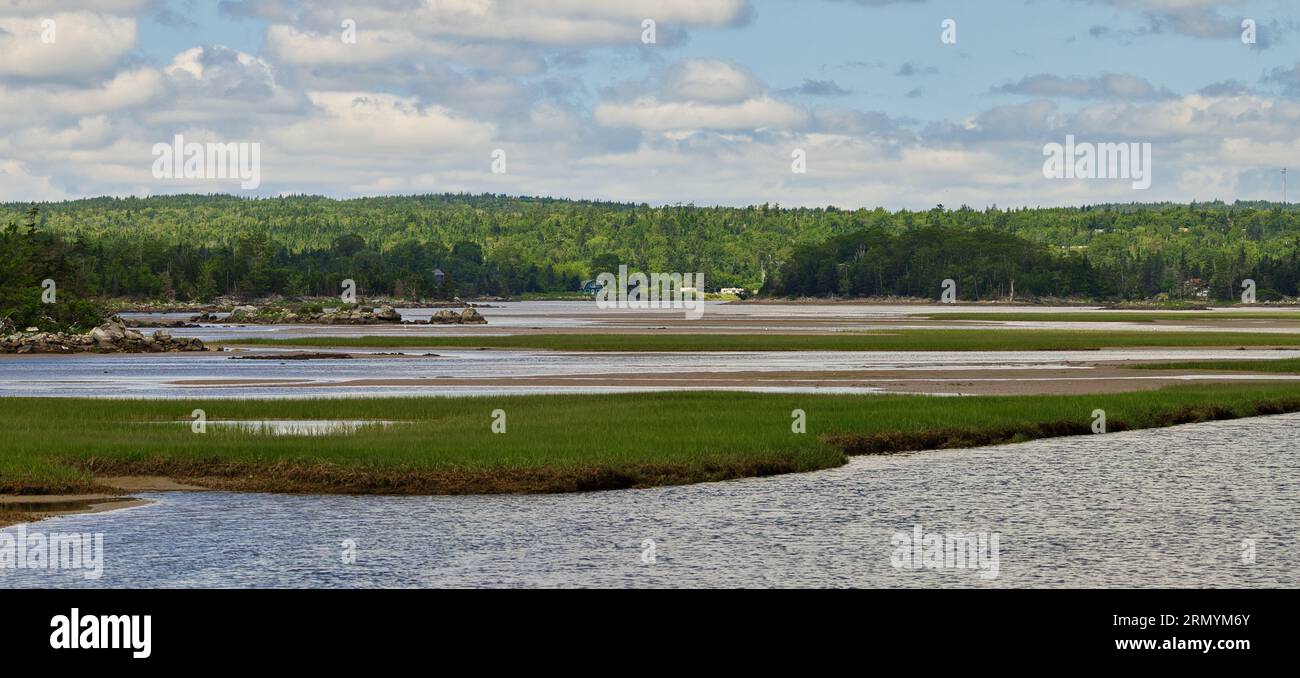 Der Salt Marsh Trail, Nova Scotia, ist Teil der verlassenen ...
