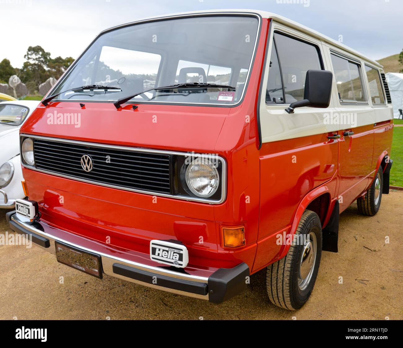 Vw bus van transporter -Fotos und -Bildmaterial in hoher Auflösung – Alamy