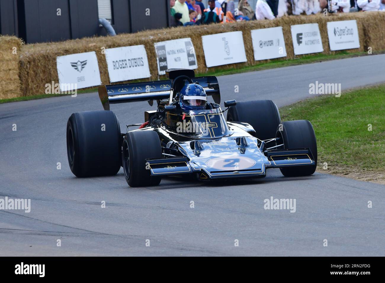 75 jahre lotus -Fotos und -Bildmaterial in hoher Auflösung – Alamy