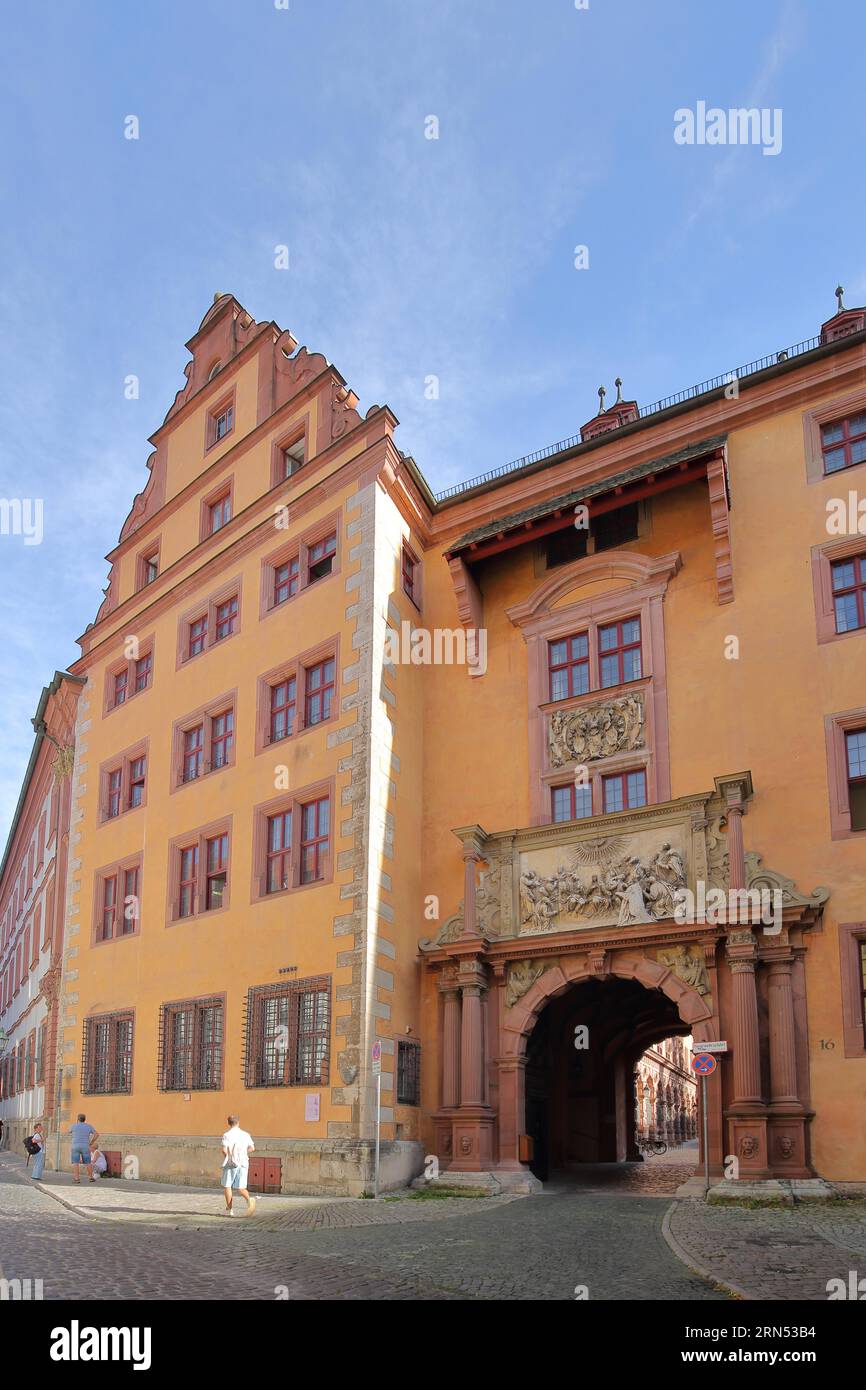 Torbogen aus der renaissance -Fotos und -Bildmaterial in hoher ...