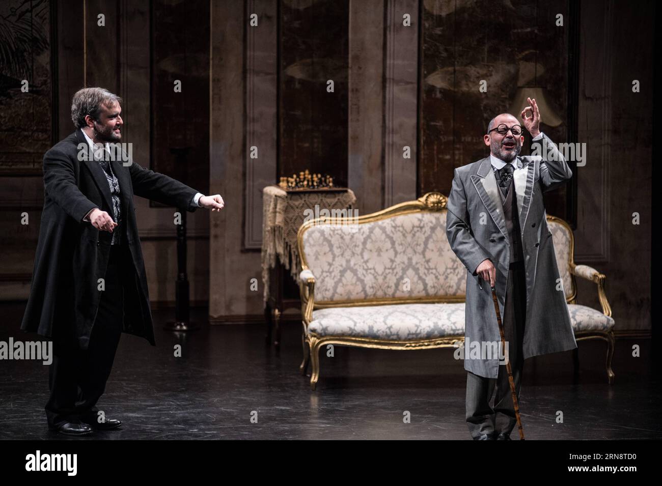 Blind hen -Fotos und -Bildmaterial in hoher Auflösung – Alamy