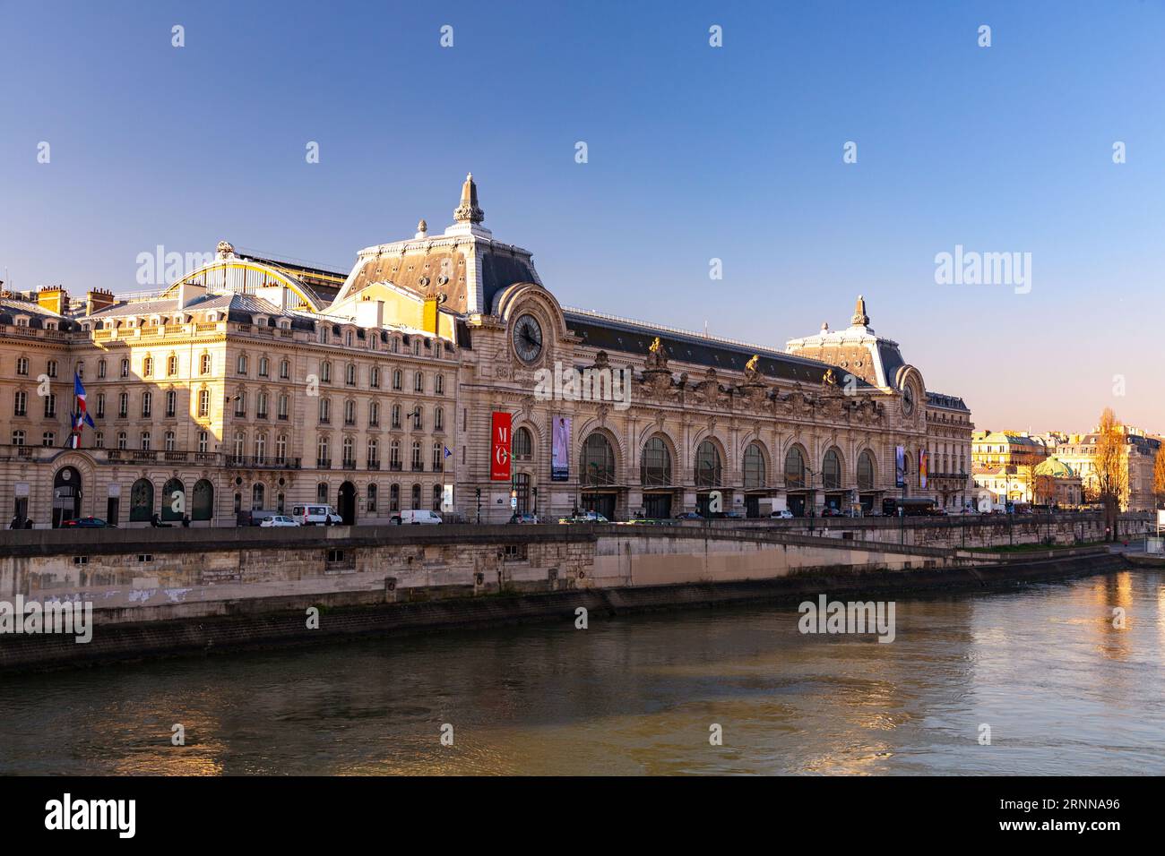 Paris, Frankreich - 24. Januar 2022: Das Orsay-Museum ist ein Museum in ...
