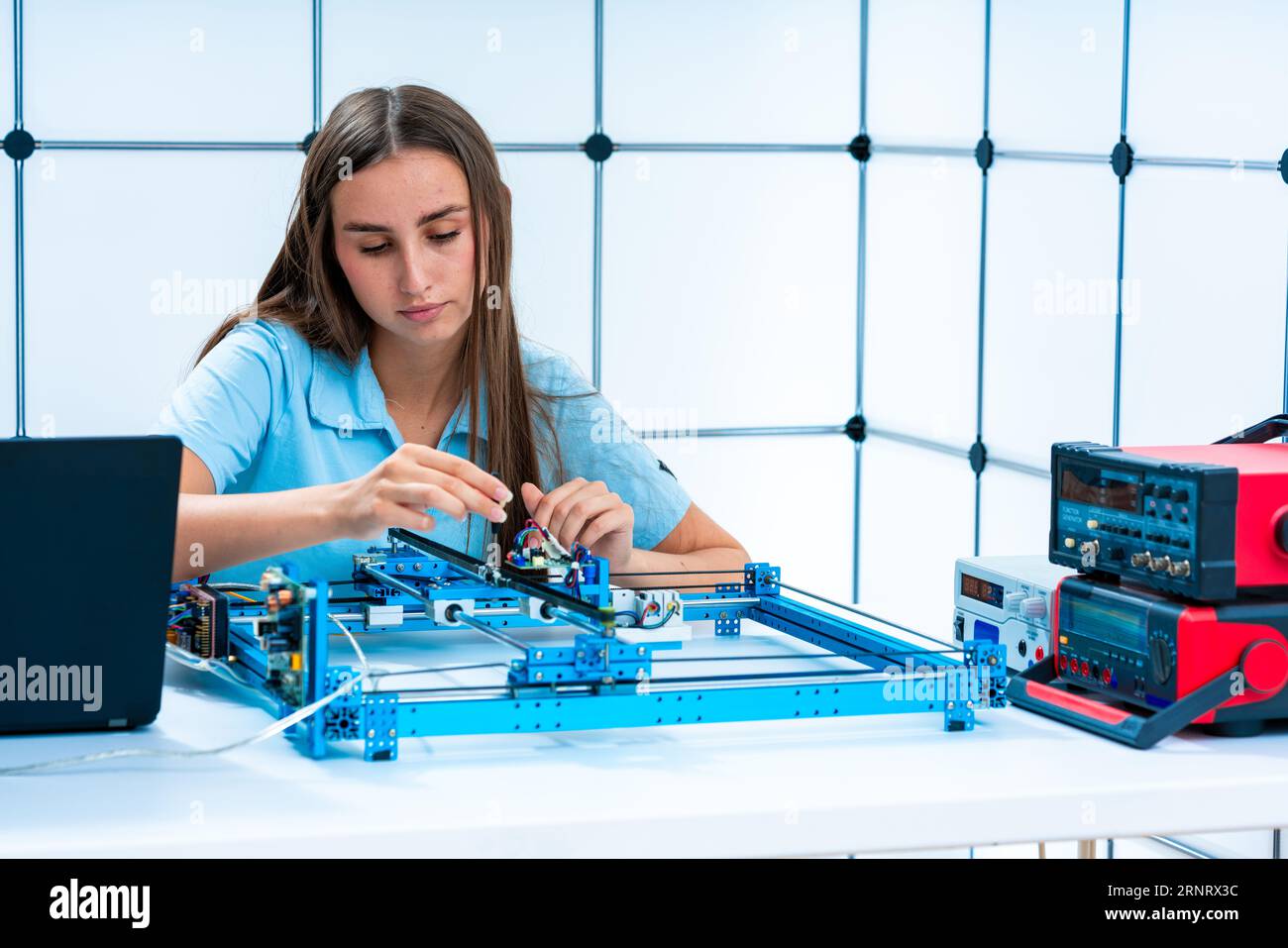 Robotik prozessmaschinen -Fotos und -Bildmaterial in hoher Auflösung ...