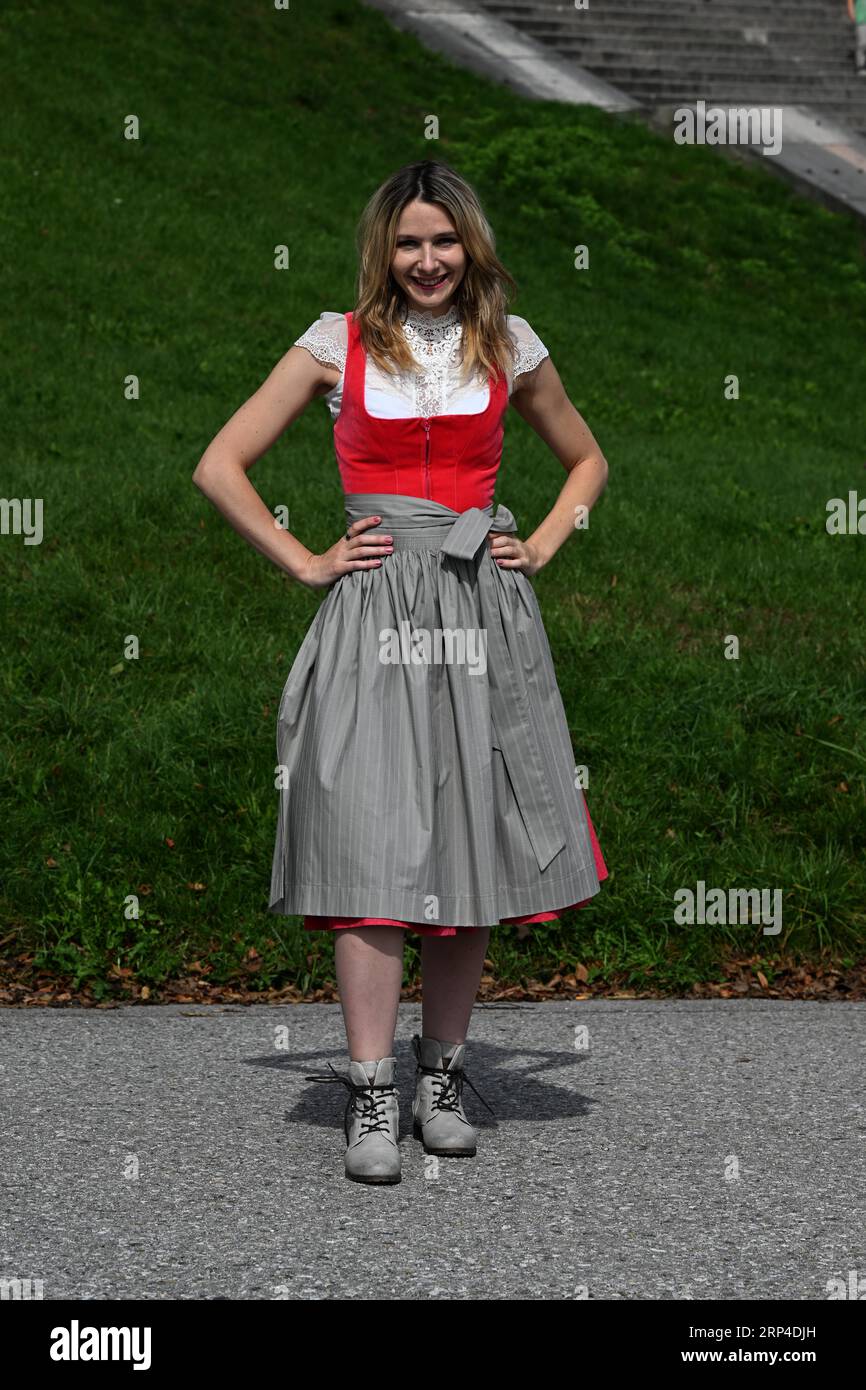 München, Deutschland. September 2023. dpa-Exklusiv - das Modell Julia ...